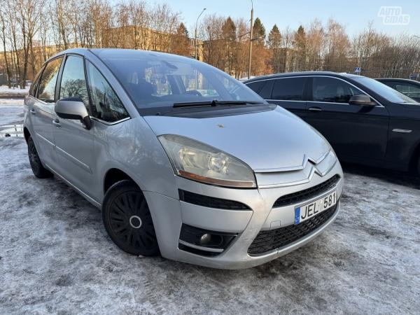 Citroen c4-picasso 2008 in Kaunas, with an engine capacity of 2.00 L and mileage of 300 thousand km for 1000 €, photo 1 on AUTOMOTO.COM.LV