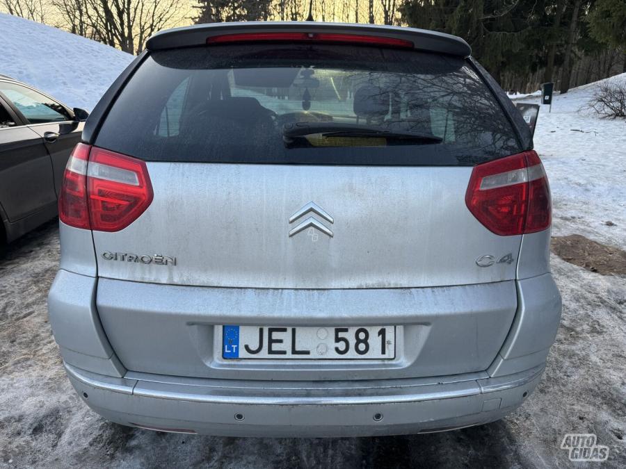 Citroen c4-picasso 2008 in Kaunas, with an engine capacity of 2.00 L and mileage of 300 thousand km for 1000 €, photo 6 on AUTOMOTO.COM.LV