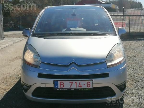 Citroen c4-picasso 2008 in Valmiera, with an engine capacity of 1.60 L and mileage of 371 thousand km for 1850 €, photo 3 on AUTOMOTO.COM.LV