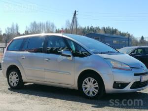 Citroen c4-picasso 2008 in Valmiera, with an engine capacity of 1.60 L and mileage of 371 thousand km for 1850 €, photo 5 on AUTOMOTO.COM.LV
