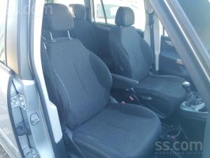 Citroen c4-picasso 2008 in Valmiera, with an engine capacity of 1.60 L and mileage of 371 thousand km for 1850 €, photo 15 on AUTOMOTO.COM.LV