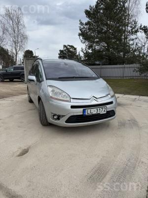 Citroen c4-picasso 2008 in Riga, with an engine capacity of 1.60 L and mileage of 306 thousand km for 1500 €, photo  on AUTOMOTO.COM.LV