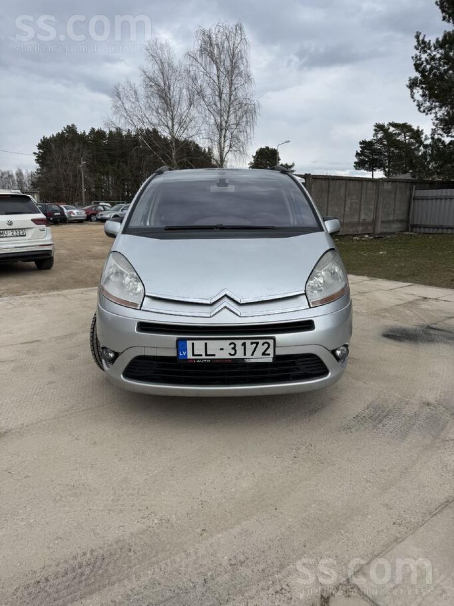 Citroen c4-picasso 2008 in Riga, with an engine capacity of 1.60 L and mileage of 306 thousand km for 1500 €, photo 3 on AUTOMOTO.COM.LV