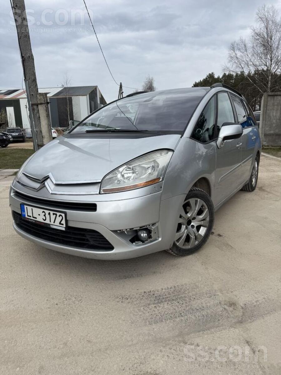 Citroen c4-picasso 2008 in Riga, with an engine capacity of 1.60 L and mileage of 306 thousand km for 1500 €, photo 4 on AUTOMOTO.COM.LV