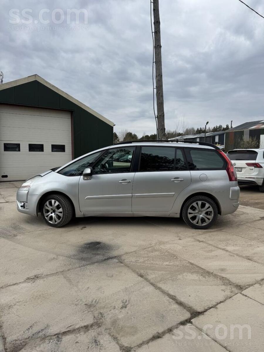 Citroen c4-picasso 2008 in Riga, with an engine capacity of 1.60 L and mileage of 306 thousand km for 1500 €, photo 5 on AUTOMOTO.COM.LV