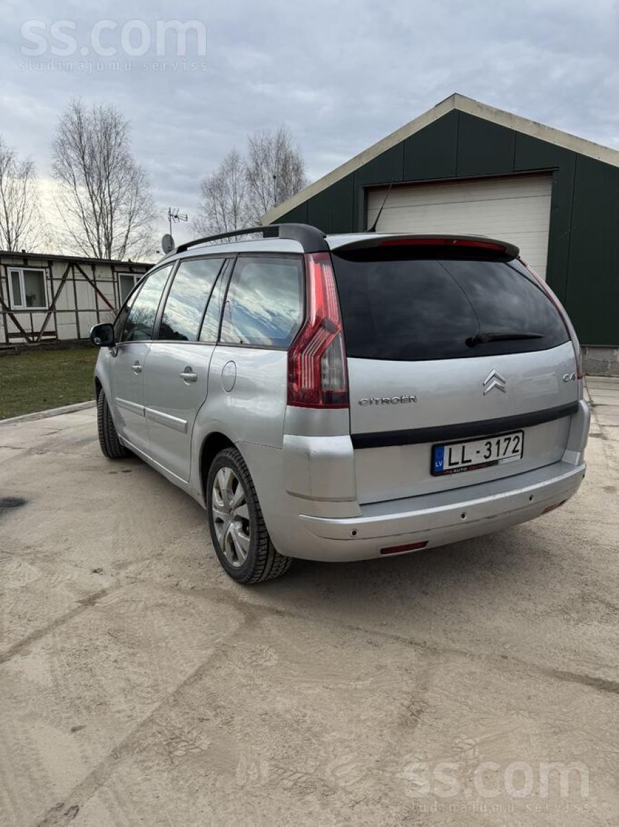 Citroen c4-picasso 2008 in Riga, with an engine capacity of 1.60 L and mileage of 306 thousand km for 1500 €, photo 6 on AUTOMOTO.COM.LV