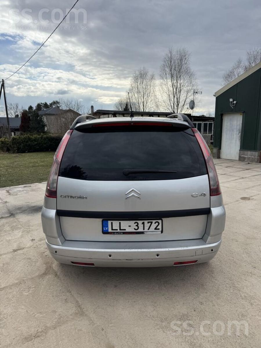 Citroen c4-picasso 2008 in Riga, with an engine capacity of 1.60 L and mileage of 306 thousand km for 1500 €, photo 7 on AUTOMOTO.COM.LV