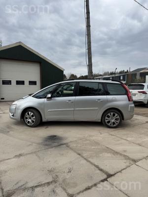 Citroen c4-picasso 2008 in Riga, with an engine capacity of 1.60 L and mileage of 306 thousand km for 1500 €, photo 9 on AUTOMOTO.COM.LV