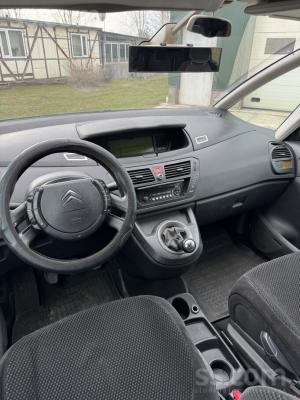Citroen c4-picasso 2008 in Riga, with an engine capacity of 1.60 L and mileage of 306 thousand km for 1500 €, photo 10 on AUTOMOTO.COM.LV