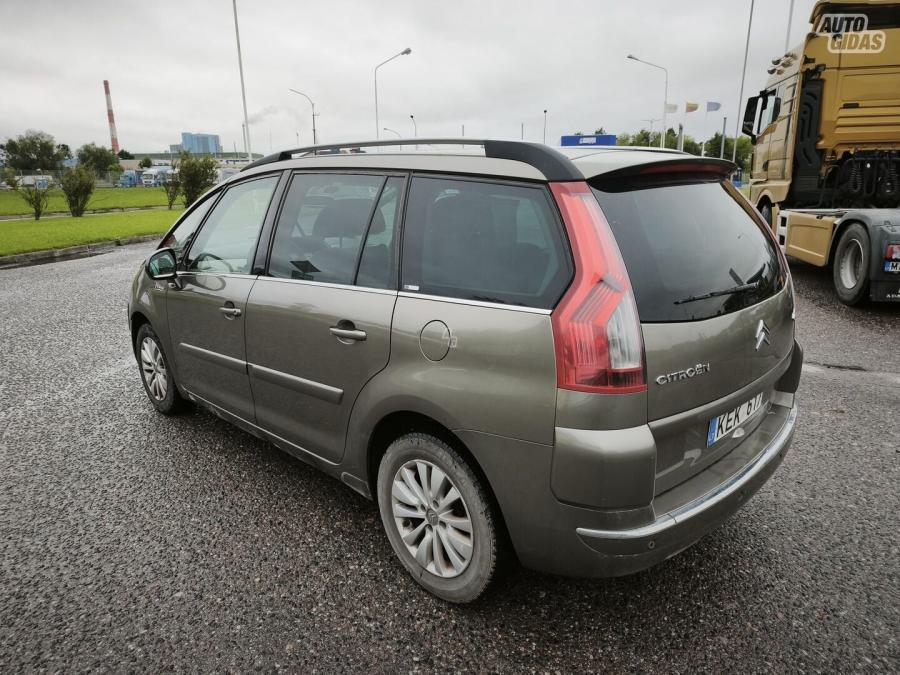 Citroen c4-picasso 2008 in Klaipeda, with an engine capacity of 2.00 L and mileage of 370 thousand km for 1450 €, photo 3 on AUTOMOTO.COM.LV
