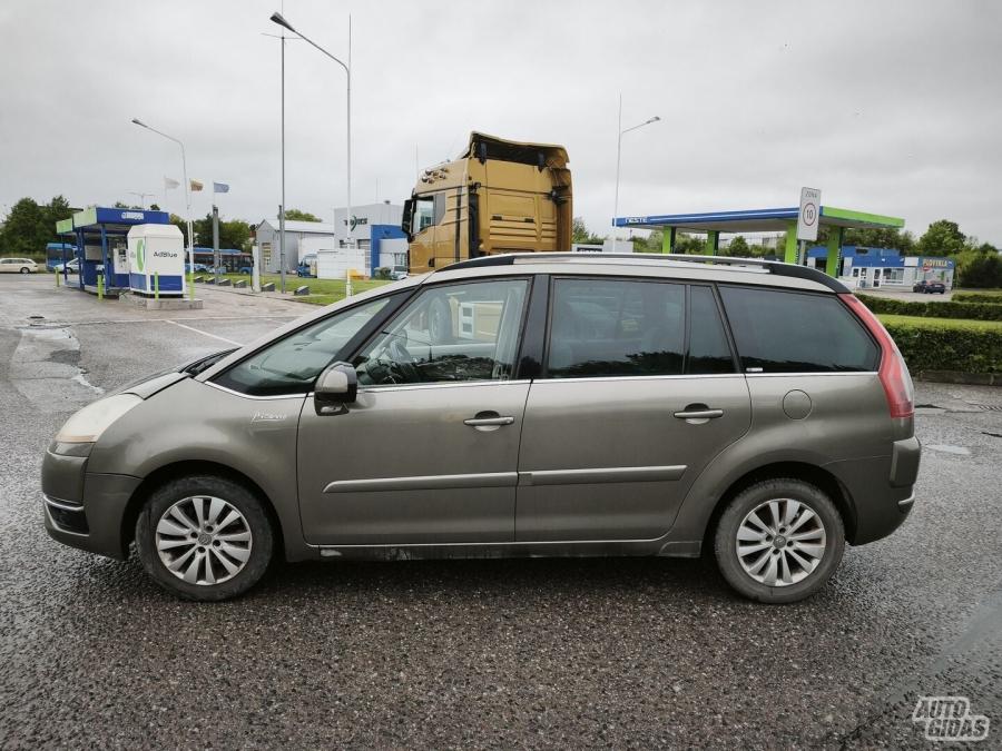 Citroen c4-picasso 2008 in Klaipeda, with an engine capacity of 2.00 L and mileage of 370 thousand km for 1450 €, photo 4 on AUTOMOTO.COM.LV