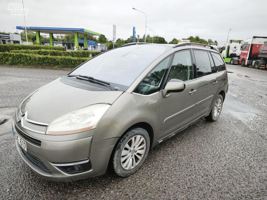 Citroen c4-picasso 2008 in Klaipeda, with an engine capacity of 2.00 L and mileage of 370 thousand km for 1450 €, photo 9 on AUTOMOTO.COM.LV