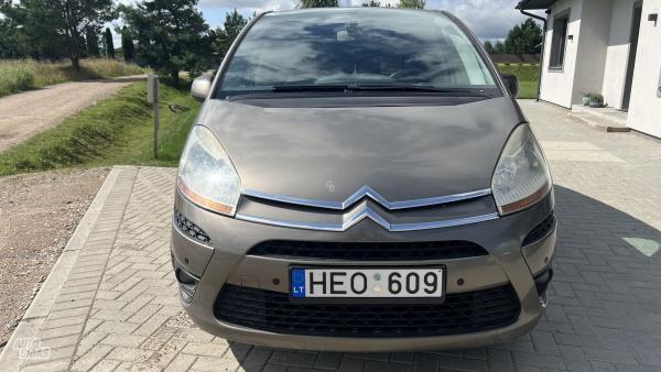 Citroen c4-picasso 2008 Viļņa, ar dzinēja tilpumu 1.60 L un nobraukumu 303 tūkst. km par 1800 €, foto 5 vietnē AUTOMOTO.COM.LV