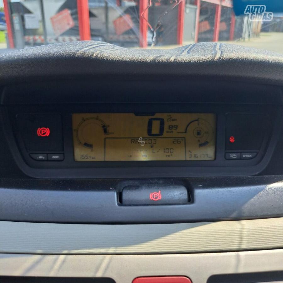 Citroen c4-picasso 2008 Alīta, ar dzinēja tilpumu 1.60 L un nobraukumu 300 tūkst. km par 1250 €, foto 9 vietnē AUTOMOTO.COM.LV