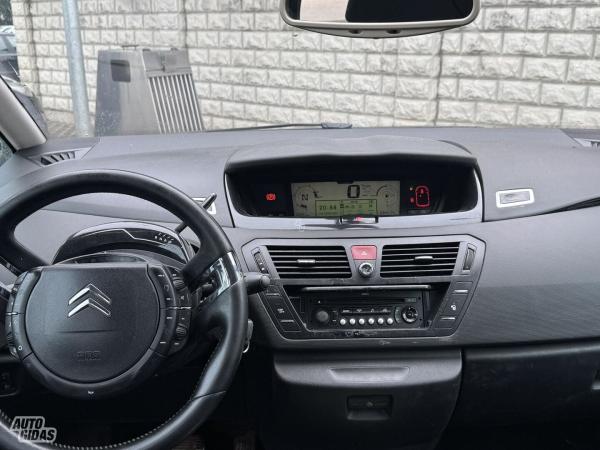 Citroen c4-picasso 2008 in Kaunas, with an engine capacity of 1.60 L and mileage of 300 thousand km for 900 €, photo 4 on AUTOMOTO.COM.LV