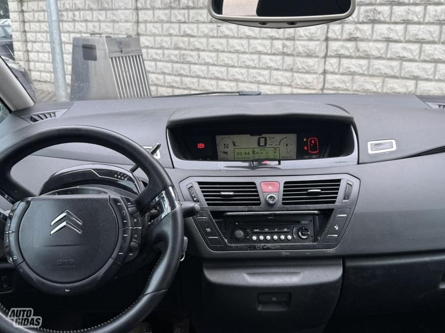 Citroen c4-picasso 2008 in Kaunas, with an engine capacity of 1.60 L and mileage of 300 thousand km for 900 €, photo 4 on AUTOMOTO.COM.LV