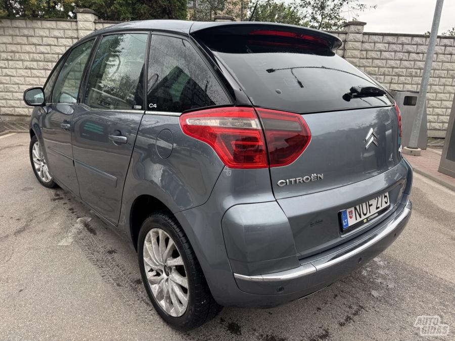 Citroen c4-picasso 2008 in Kaunas, with an engine capacity of 1.60 L and mileage of 300 thousand km for 900 €, photo 6 on AUTOMOTO.COM.LV