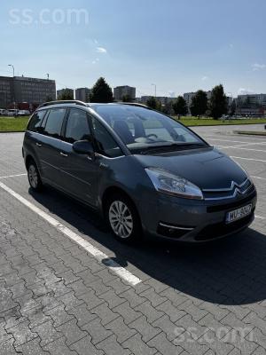 Citroen c4-picasso 2009 Rīga, ar dzinēja tilpumu 1.60 L un nobraukumu 264 tūkst. km par 3100 €, foto  vietnē AUTOMOTO.COM.LV