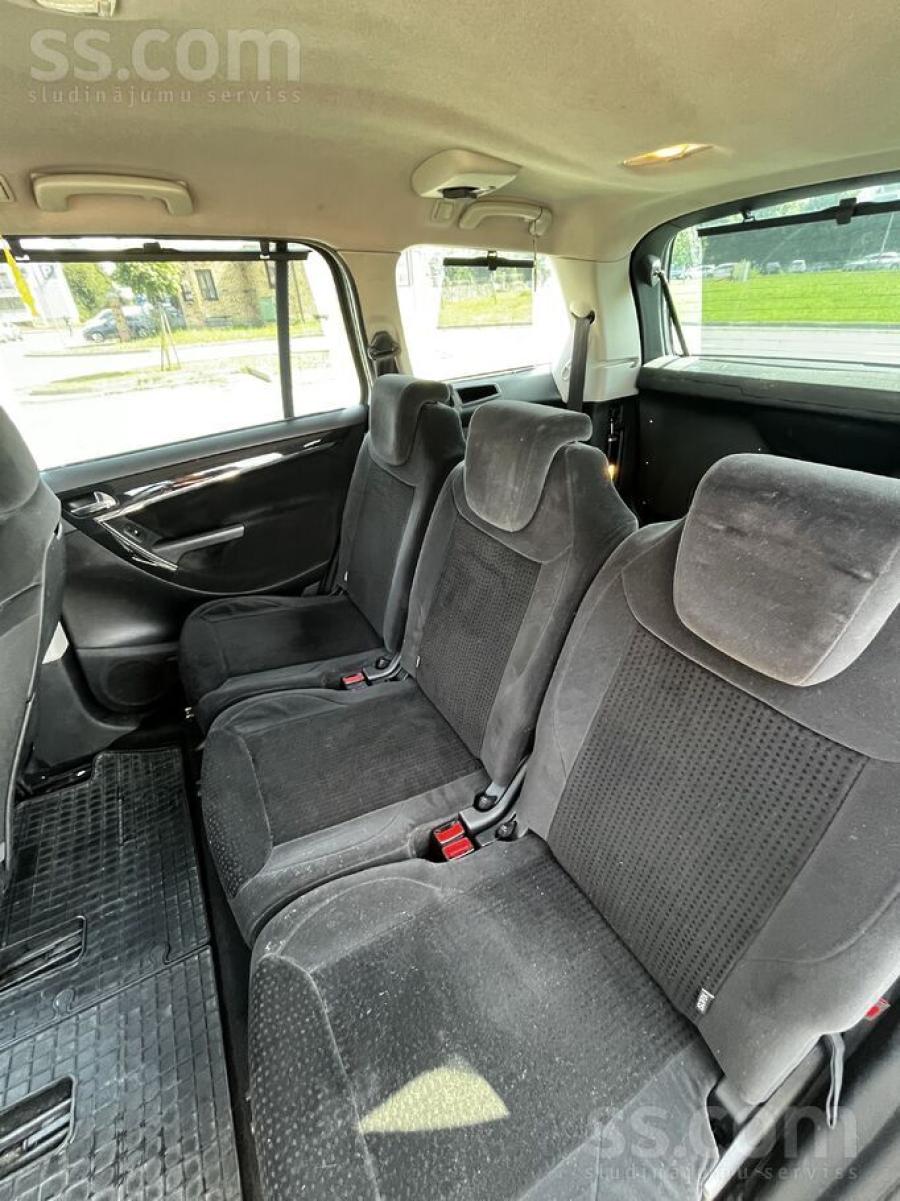 Citroen c4-picasso 2009 Rīga, ar dzinēja tilpumu 1.60 L un nobraukumu 264 tūkst. km par 3100 €, foto 12 vietnē AUTOMOTO.COM.LV