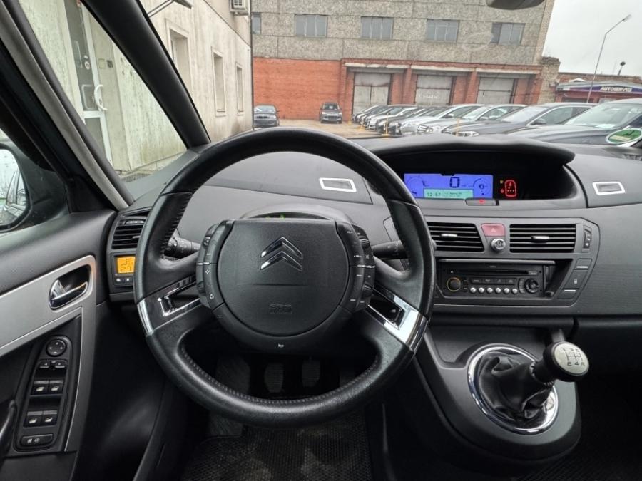 Citroen c4-picasso 2009 Rīga, ar dzinēja tilpumu 1.60 L un nobraukumu 178 tūkst. km par 3300 €, foto 9 vietnē AUTOMOTO.COM.LV
