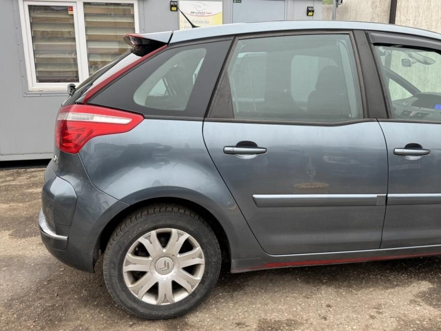 Citroen c4-picasso 2009 Rīga, ar dzinēja tilpumu 1.60 L un nobraukumu 178 tūkst. km par 3300 €, foto 12 vietnē AUTOMOTO.COM.LV