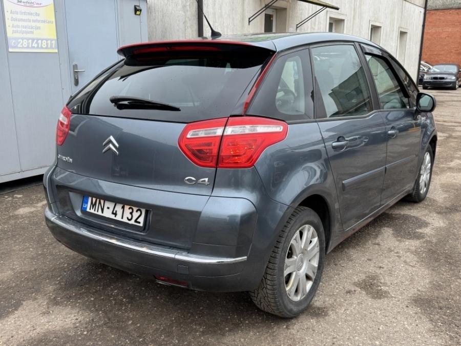 Citroen c4-picasso 2009 Rīga, ar dzinēja tilpumu 1.60 L un nobraukumu 178 tūkst. km par 3300 €, foto 17 vietnē AUTOMOTO.COM.LV