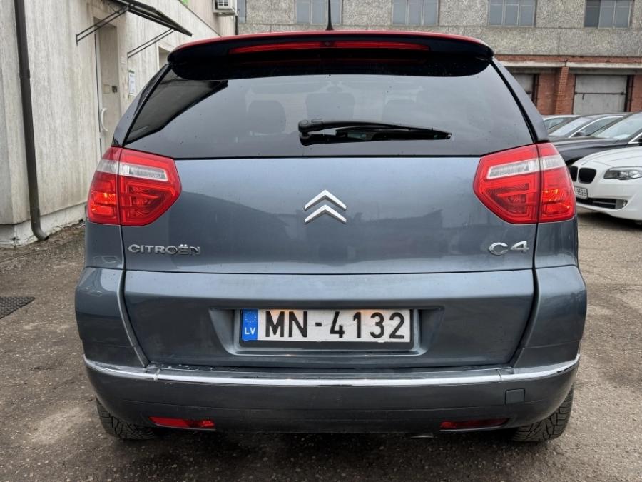 Citroen c4-picasso 2009 Rīga, ar dzinēja tilpumu 1.60 L un nobraukumu 178 tūkst. km par 3300 €, foto 19 vietnē AUTOMOTO.COM.LV