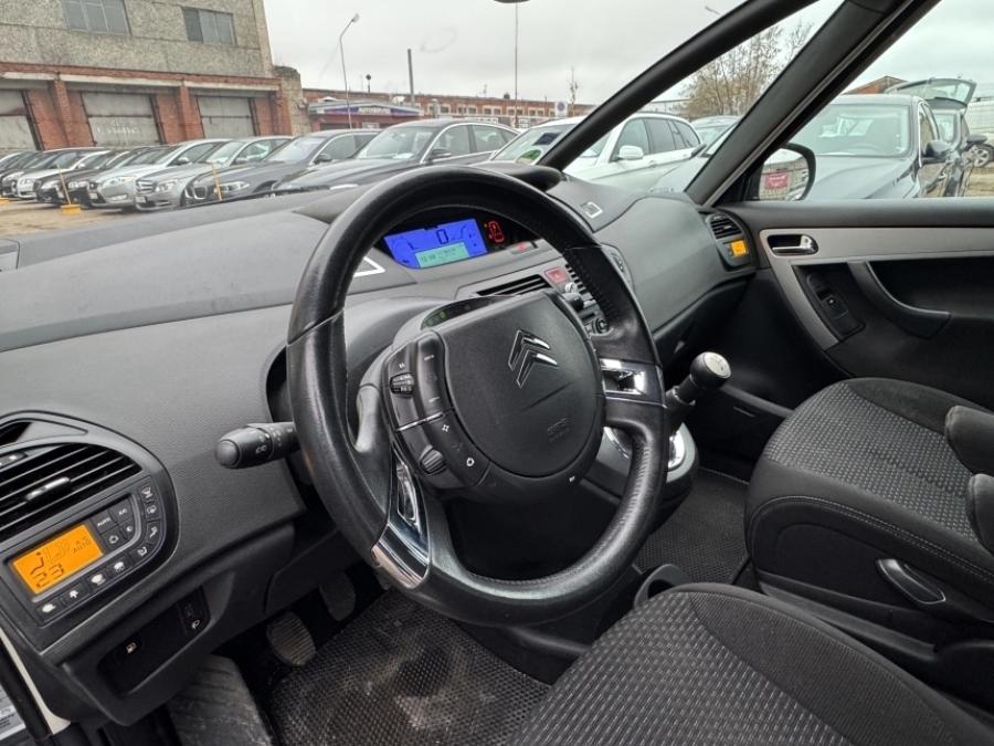Citroen c4-picasso 2009 Rīga, ar dzinēja tilpumu 1.60 L un nobraukumu 178 tūkst. km par 3300 €, foto 21 vietnē AUTOMOTO.COM.LV