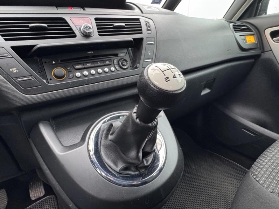 Citroen c4-picasso 2009 Rīga, ar dzinēja tilpumu 1.60 L un nobraukumu 178 tūkst. km par 3300 €, foto 25 vietnē AUTOMOTO.COM.LV