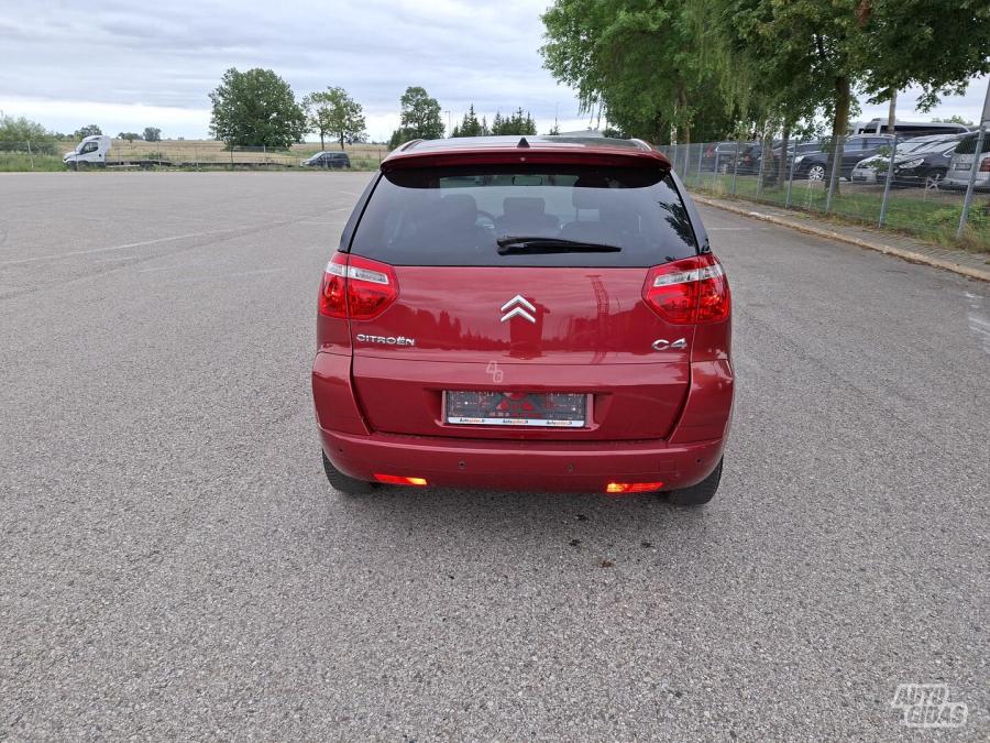 Citroen c4-picasso 2009 in Marijampole, with an engine capacity of 1.60 L and mileage of 182 thousand km for 2450 €, photo 7 on AUTOMOTO.COM.LV