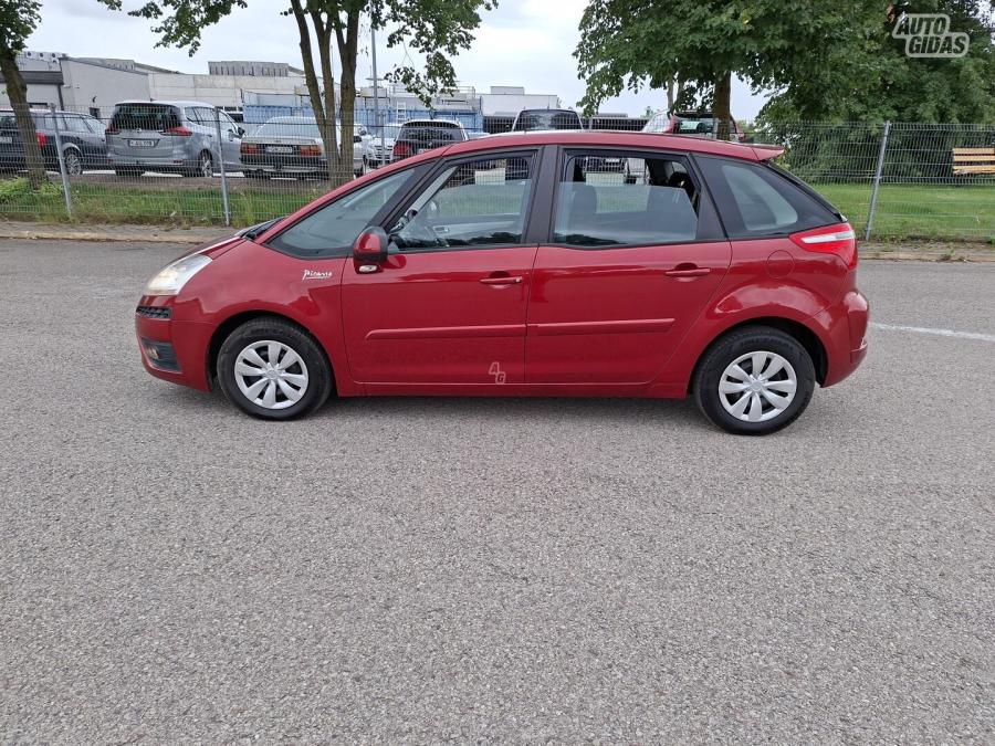 Citroen c4-picasso 2009 in Marijampole, with an engine capacity of 1.60 L and mileage of 182 thousand km for 2450 €, photo 9 on AUTOMOTO.COM.LV
