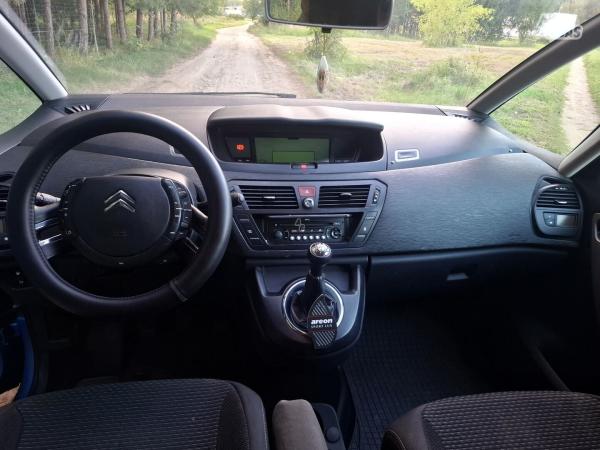 Citroen c4-picasso 2009 in Radviliskis, with an engine capacity of 1.60 L and mileage of 250 thousand km for 1500 €, photo 8 on AUTOMOTO.COM.LV