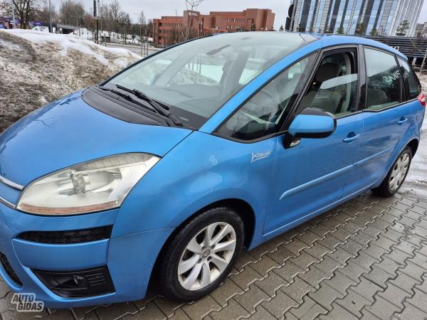 Citroen c4-picasso 2010 Viļņa, ar dzinēja tilpumu 2.00 L un nobraukumu 210 tūkst. km par 1200 €, foto 4 vietnē AUTOMOTO.COM.LV