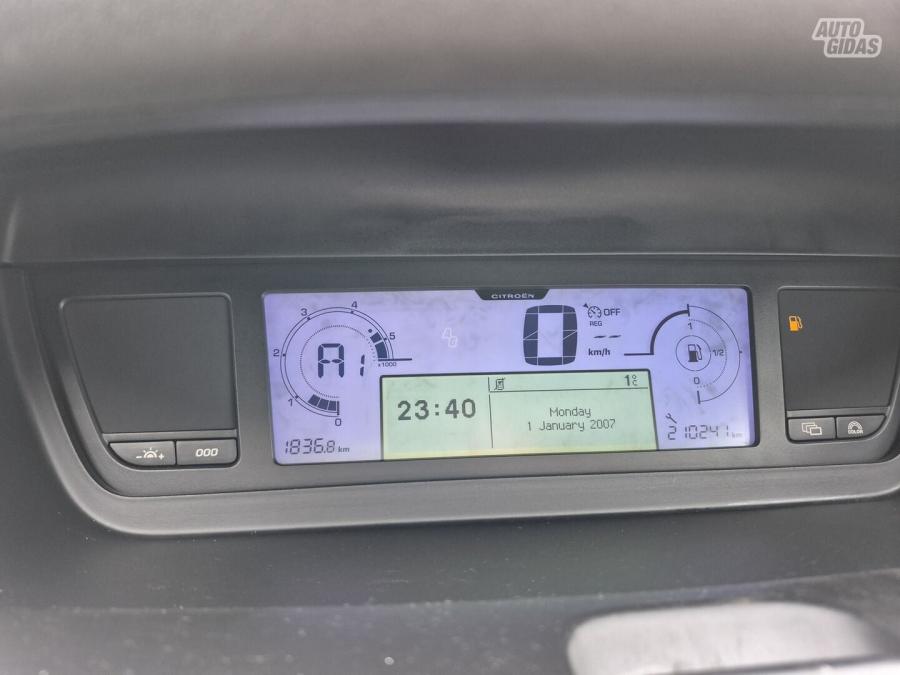 Citroen c4-picasso 2010 Viļņa, ar dzinēja tilpumu 2.00 L un nobraukumu 210 tūkst. km par 1000 €, foto 5 vietnē AUTOMOTO.COM.LV