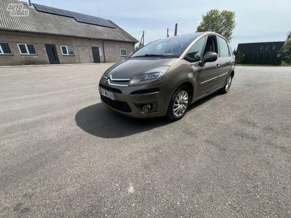 Citroen c4-picasso 2010 in Taurage, with an engine capacity of 1.60 L and mileage of 245 thousand km for 2400 €, photo 2 on AUTOMOTO.COM.LV