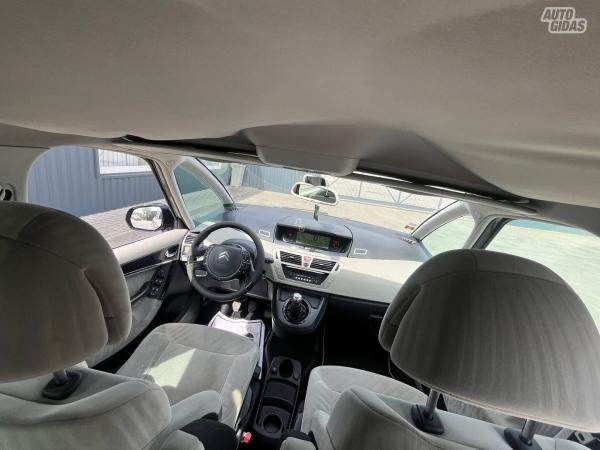 Citroen c4-picasso 2010 in Taurage, with an engine capacity of 1.60 L and mileage of 245 thousand km for 2400 €, photo 7 on AUTOMOTO.COM.LV