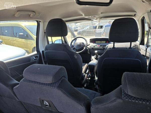 Citroen c4-picasso 2010 Kauņa, ar dzinēja tilpumu 1.60 L un nobraukumu 202 tūkst. km par 1999 €, foto 6 vietnē AUTOMOTO.COM.LV