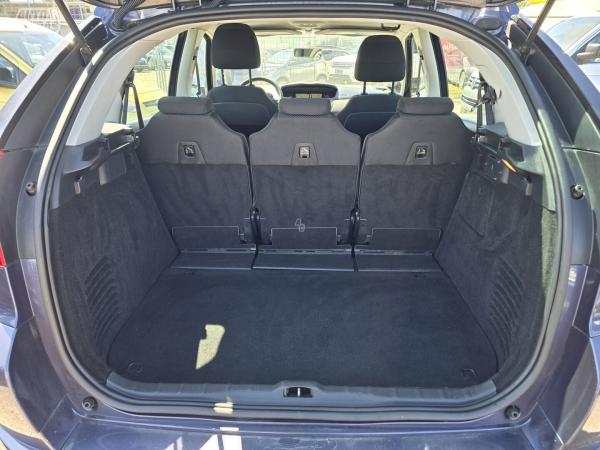 Citroen c4-picasso 2010 Kauņa, ar dzinēja tilpumu 1.60 L un nobraukumu 202 tūkst. km par 1999 €, foto 7 vietnē AUTOMOTO.COM.LV