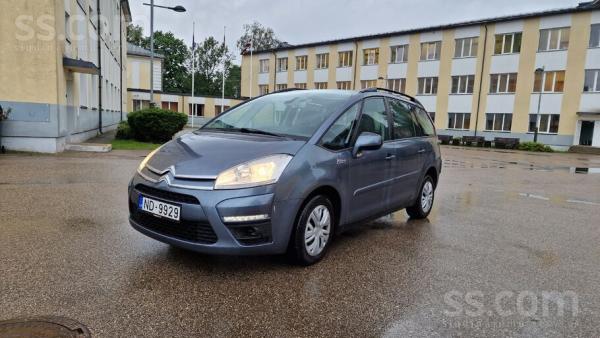 Citroen c4-picasso 2011 Daugavpils, ar dzinēja tilpumu 1.60 L un nobraukumu 335 tūkst. km par 3000 €, foto 2 vietnē AUTOMOTO.COM.LV