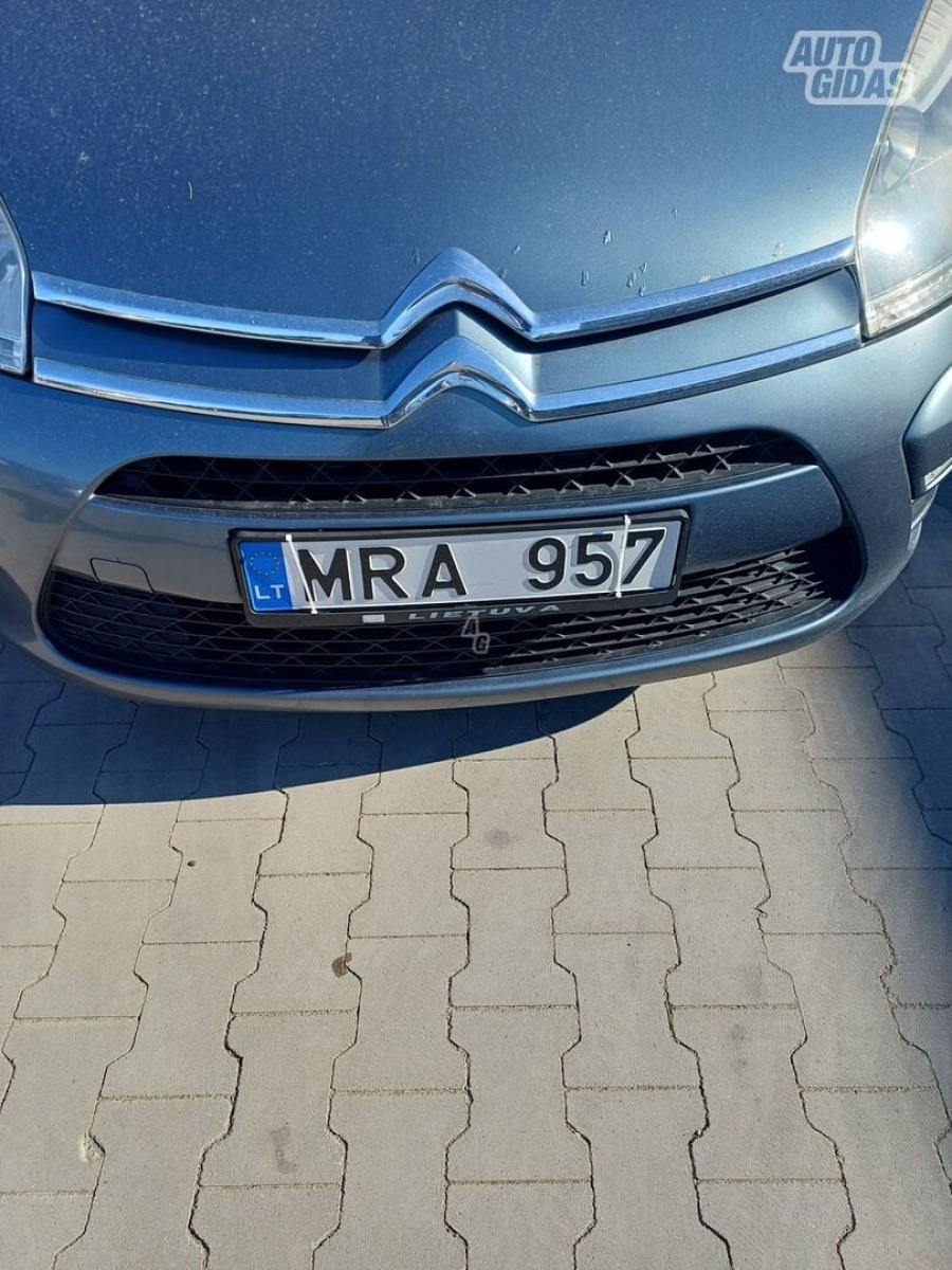 Citroen c4-picasso 2011 in Vilnius, with an engine capacity of 1.60 L and mileage of 328 thousand km for 2100 €, photo 6 on AUTOMOTO.COM.LV