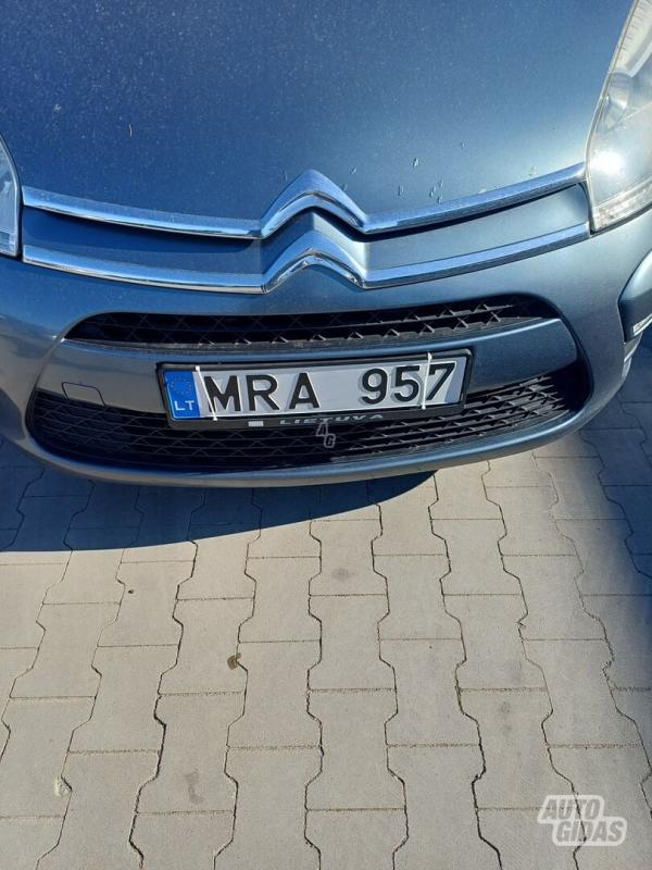 Citroen c4-picasso 2011 in Vilnius, with an engine capacity of 1.60 L and mileage of 328 thousand km for 2100 €, photo 6 on AUTOMOTO.COM.LV