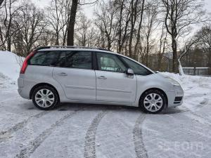 Citroen c4-picasso 2011 Rīga, ar dzinēja tilpumu 1.60 L un nobraukumu 187 tūkst. km par 3300 €, foto 8 vietnē AUTOMOTO.COM.LV