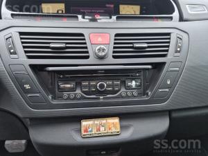 Citroen c4-picasso 2011 Rīga, ar dzinēja tilpumu 1.60 L un nobraukumu 187 tūkst. km par 3300 €, foto 15 vietnē AUTOMOTO.COM.LV