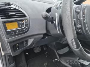 Citroen c4-picasso 2011 Rīga, ar dzinēja tilpumu 1.60 L un nobraukumu 187 tūkst. km par 3300 €, foto 17 vietnē AUTOMOTO.COM.LV