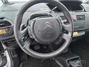 Citroen c4-picasso 2011 Rīga, ar dzinēja tilpumu 1.60 L un nobraukumu 187 tūkst. km par 3300 €, foto 19 vietnē AUTOMOTO.COM.LV