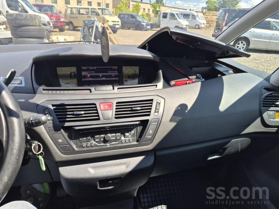 Citroen c4-picasso 2011 Daugavpils, ar dzinēja tilpumu 2.00 L un nobraukumu 0 tūkst. km par 3300 €, foto 15 vietnē AUTOMOTO.COM.LV