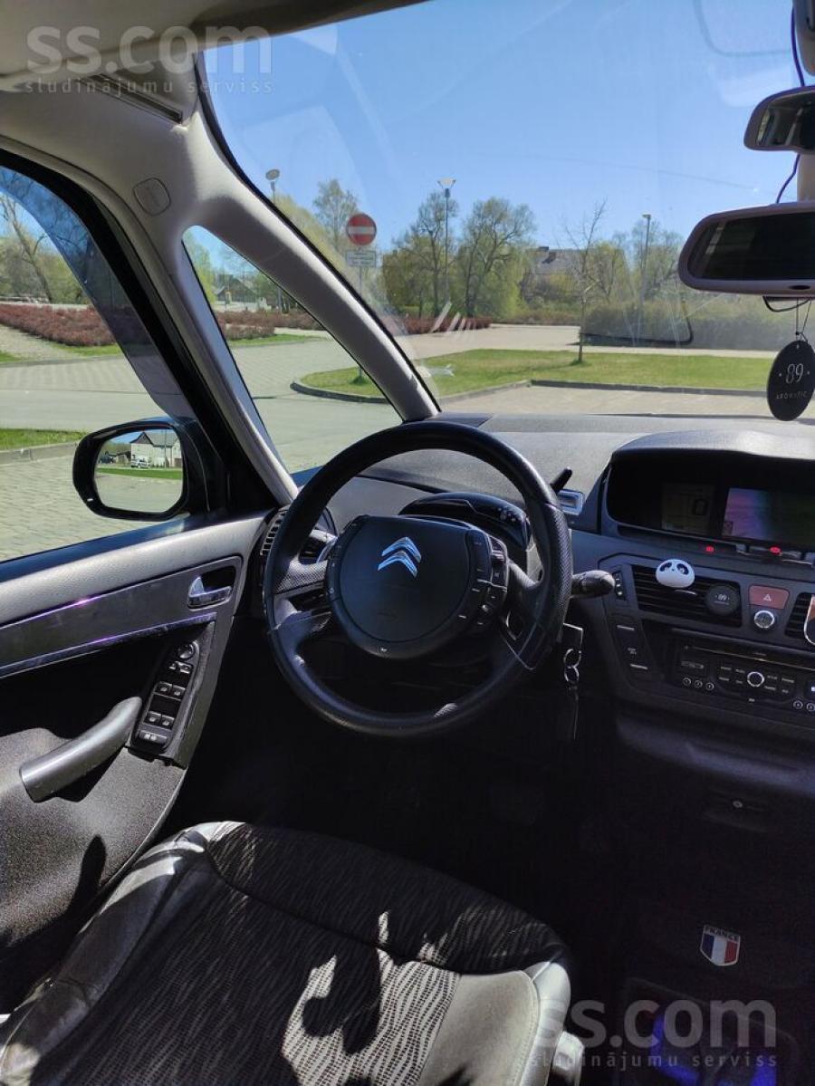 Citroen c4-picasso 2012 Rēzekne, ar dzinēja tilpumu 2.00 L un nobraukumu 322 tūkst. km par 3200 €, foto 10 vietnē AUTOMOTO.COM.LV