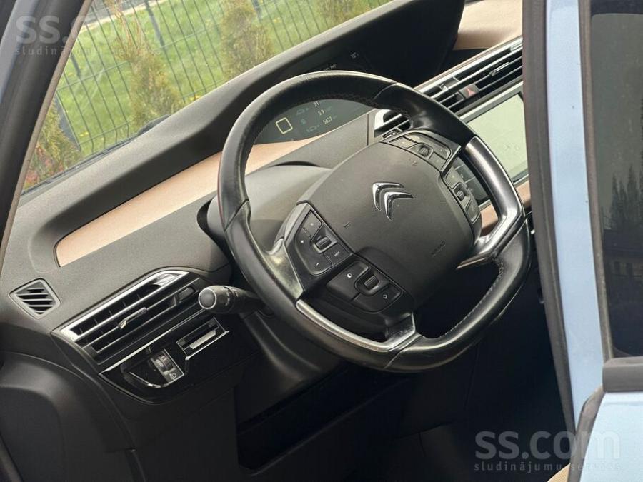 Citroen c4-picasso 2013 in Jelgava, with an engine capacity of 1.60 L and mileage of 0 thousand km for 4990 €, photo 8 on AUTOMOTO.COM.LV