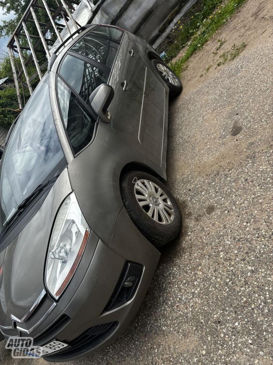 Citroen c4-picasso 2013 Viļņa, ar dzinēja tilpumu 1.60 L un nobraukumu 244 tūkst. km par 1200 €, foto 3 vietnē AUTOMOTO.COM.LV