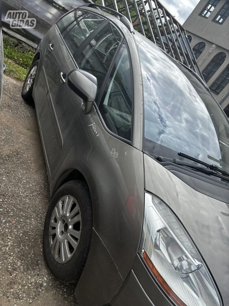 Citroen c4-picasso 2013 Viļņa, ar dzinēja tilpumu 1.60 L un nobraukumu 244 tūkst. km par 1200 €, foto 4 vietnē AUTOMOTO.COM.LV